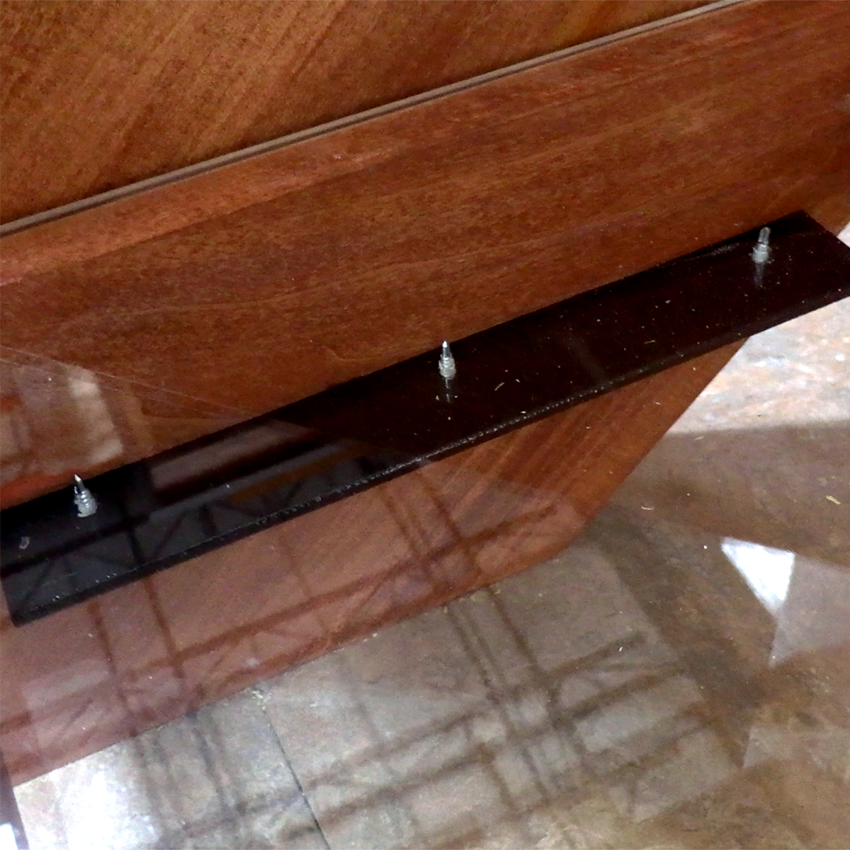 CounterBalance Stair Tread Bracket, Powdercoated Black, Import